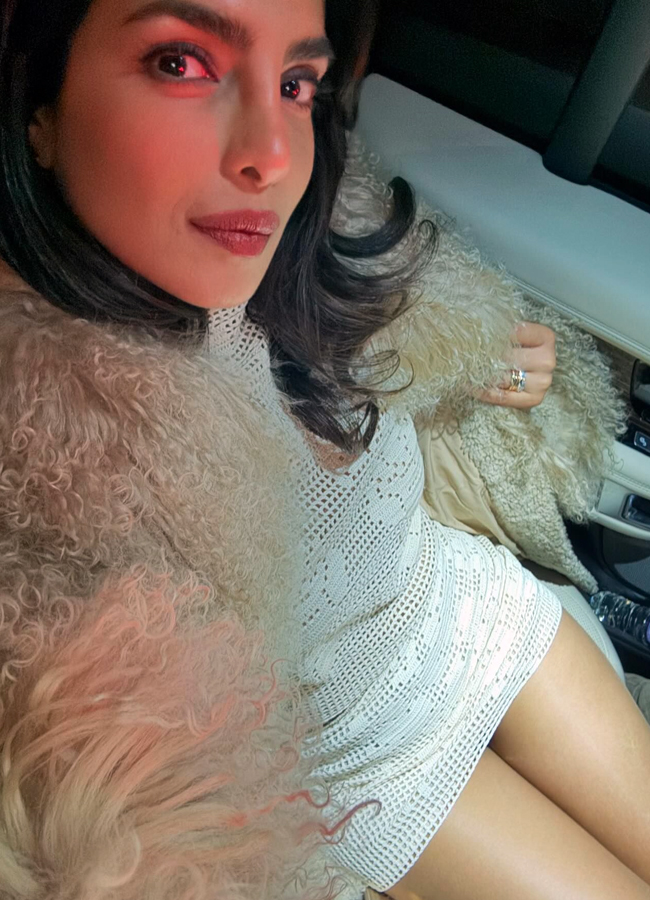 మధుర జ్ఞాపకాలను గుర్తు చేసుకున్న ప్రియాంక చోప్రా.. ఈ అరుదైన ఫోటోలు చూశారా? | Priyanka Chopra ...